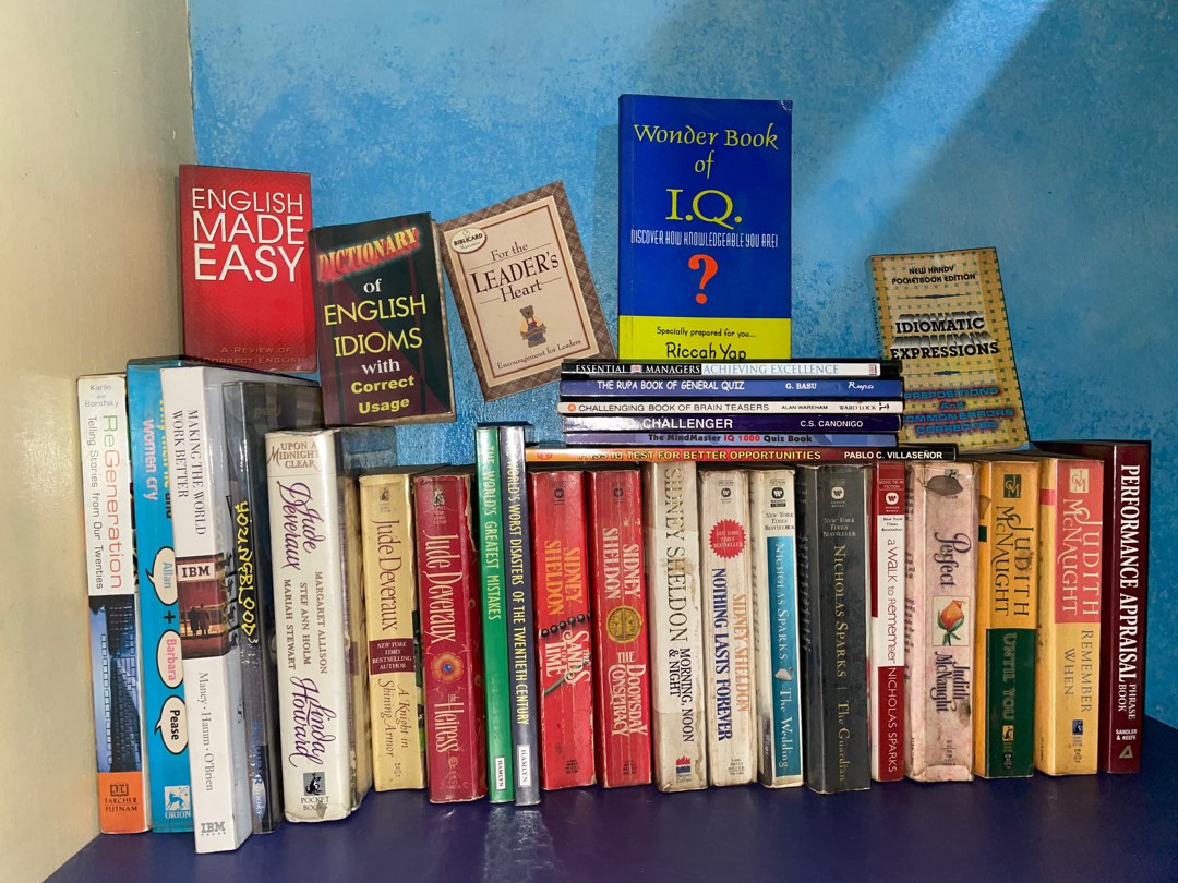 31 Random Books (Sidney Sheldon, Nicholas Sparks, etc), Hobbies & Toys ...