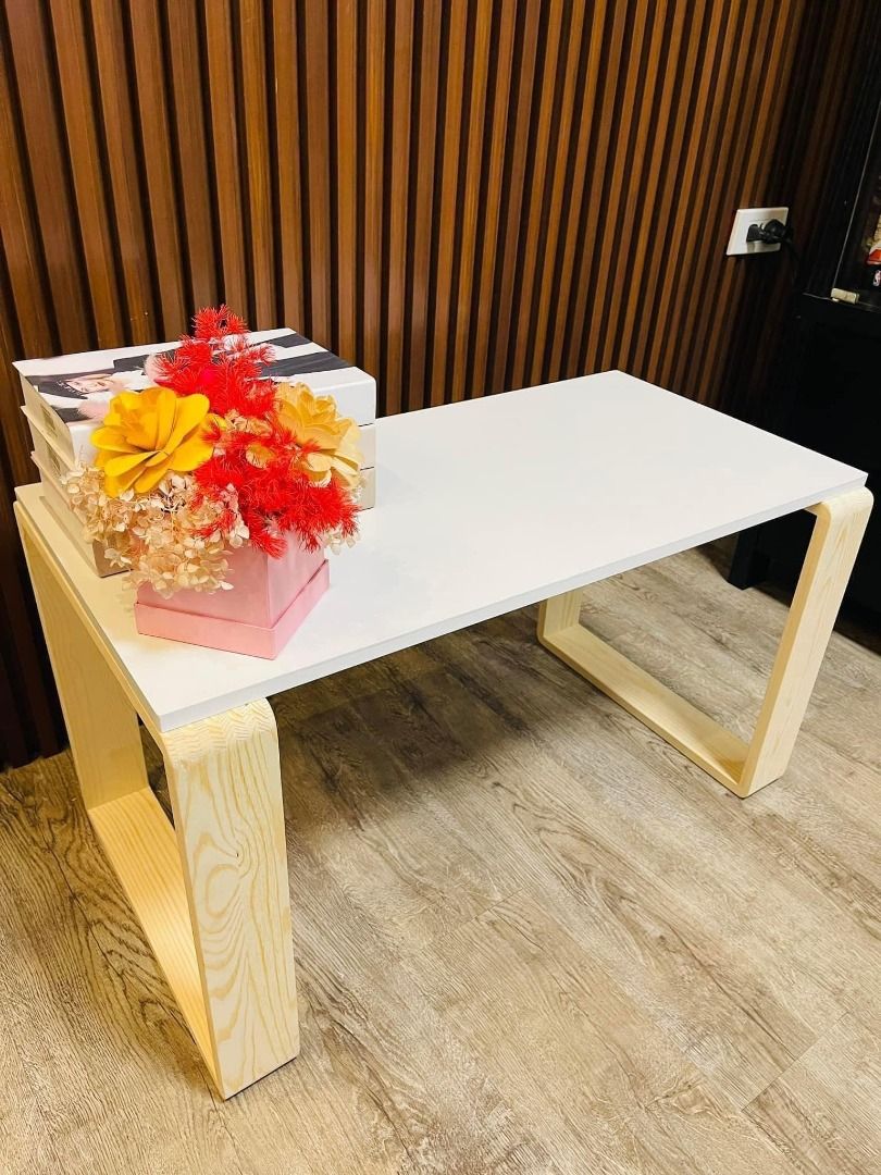 Aesthetic Living Room Center Table, Wooden Like Coffee Table, Furniture ...