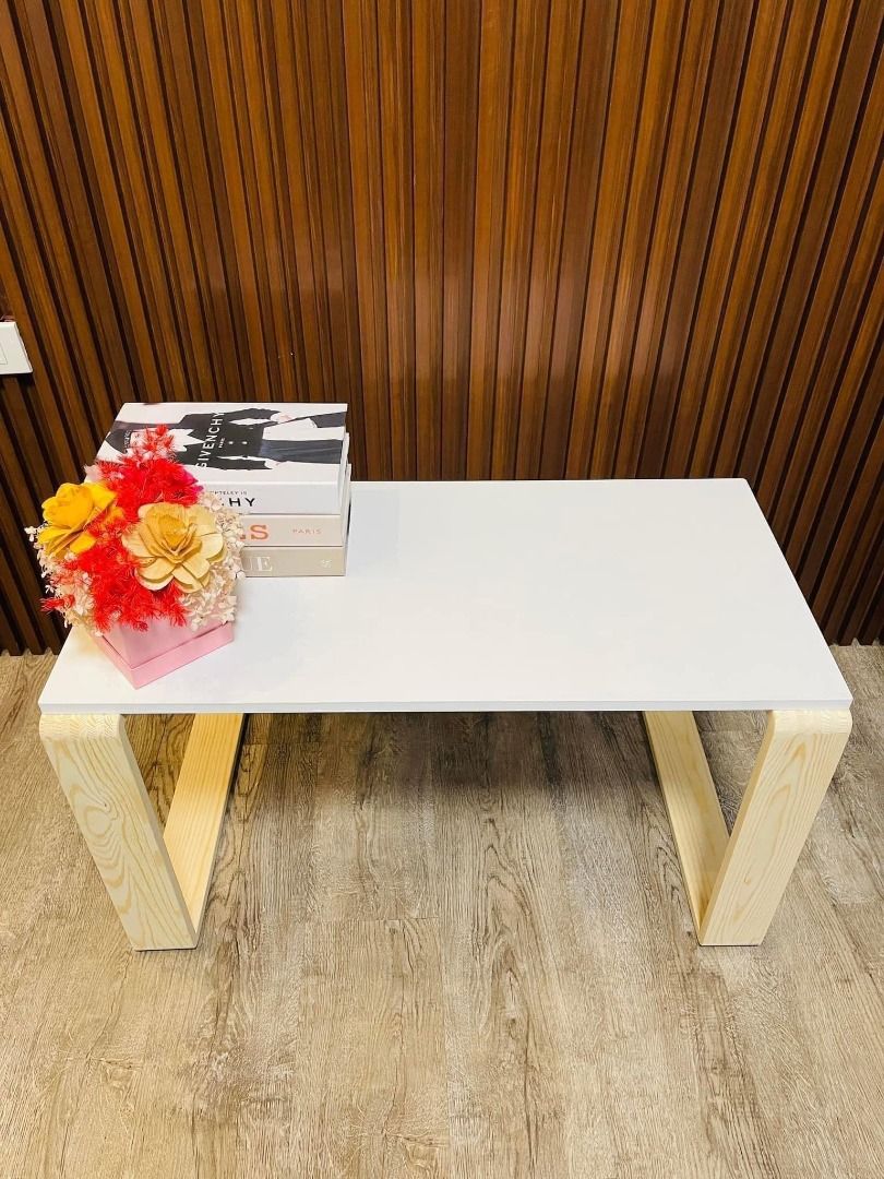 Aesthetic Living Room Center Table, Wooden Like Coffee Table, Furniture ...