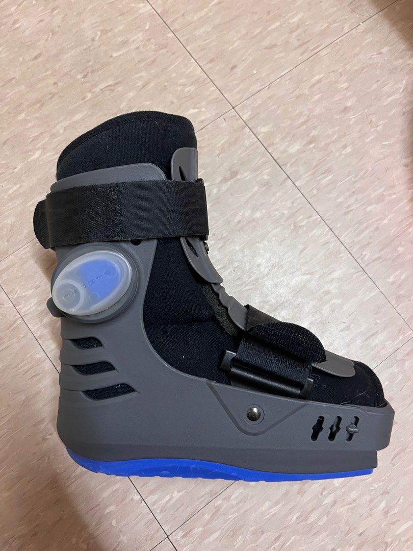 Apollo Walker/Removable Boot/Cast (short), Health & Nutrition, Braces ...