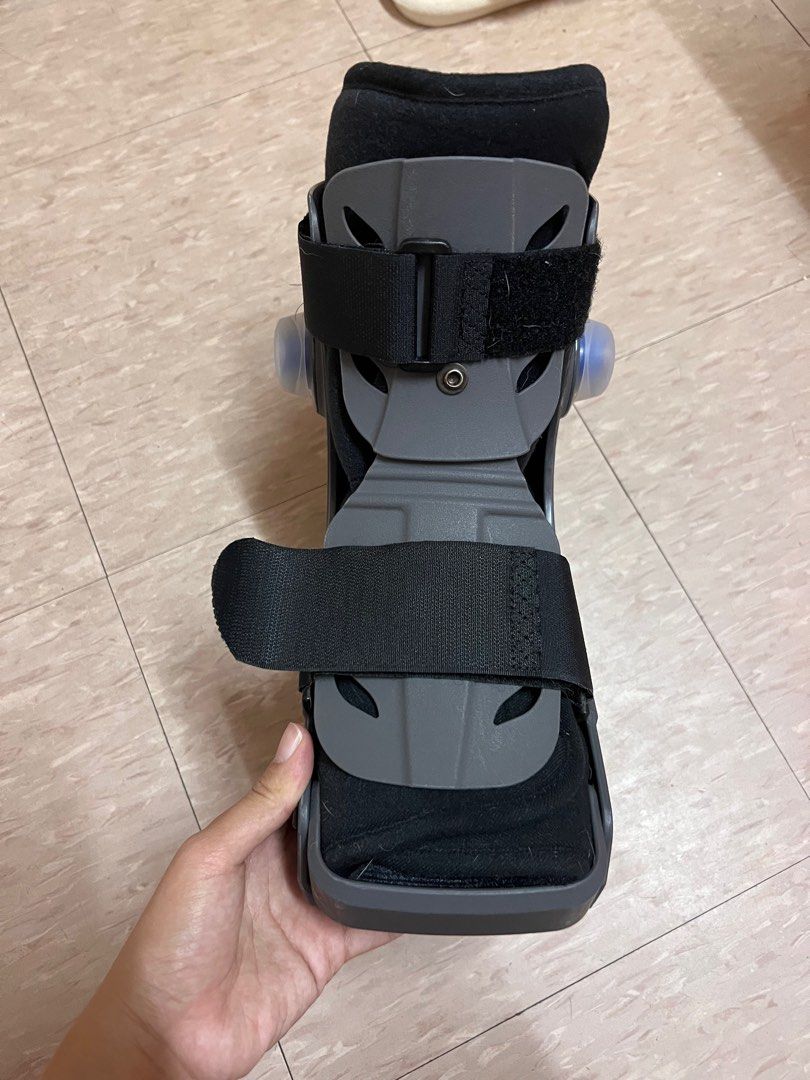 Apollo Walker/Removable Boot/Cast (short), Health & Nutrition, Braces ...