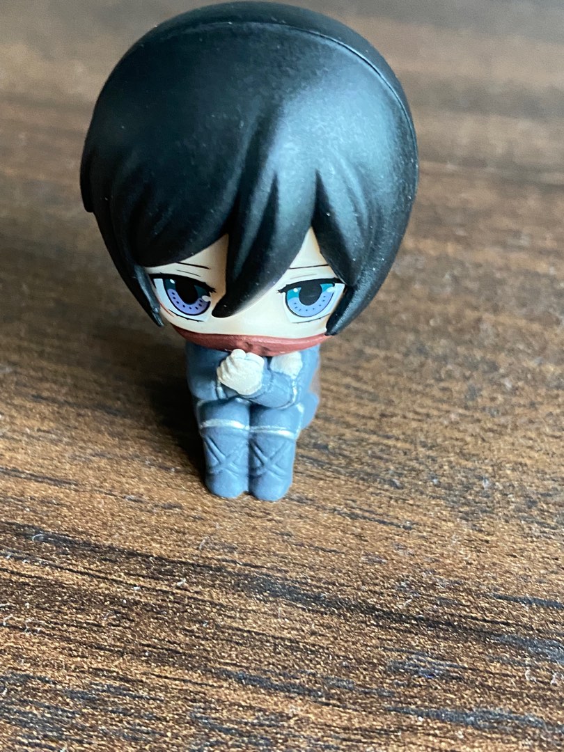 Attack on Titan original Bandai capsule figurine Mikasa Ackerman ...