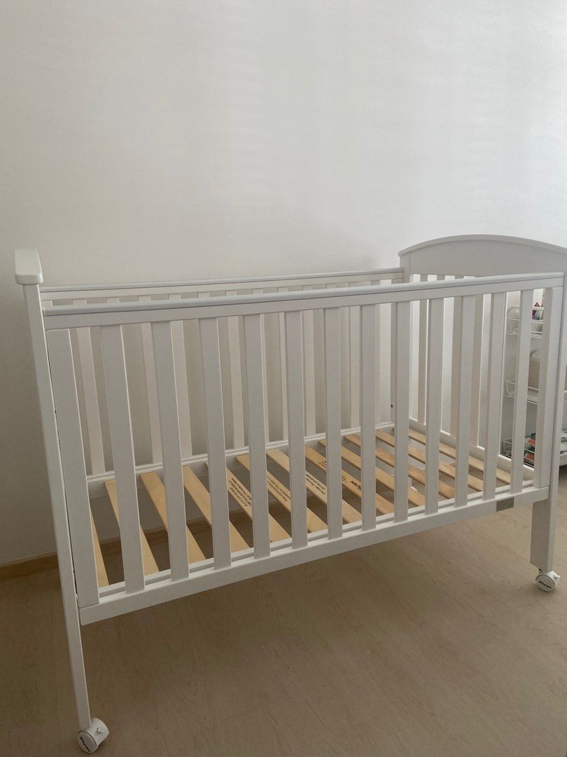 Babyhood Classic Curve Cot with Mattress, Babies & Kids, Baby Nursery ...