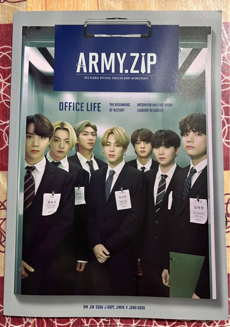 BTS 8th ARMY MEMBERSHIP KIT ARMY ZIP 2021, Hobbies & Toys, Memorabilia ...