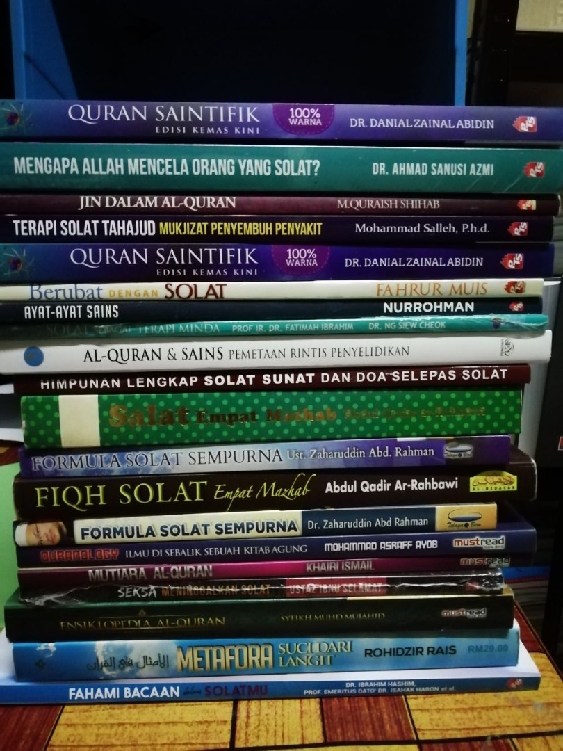 BUKU-BUKU BERKAITAN SOLAT DAN AL-QURAN, Hobbies & Toys, Books ...