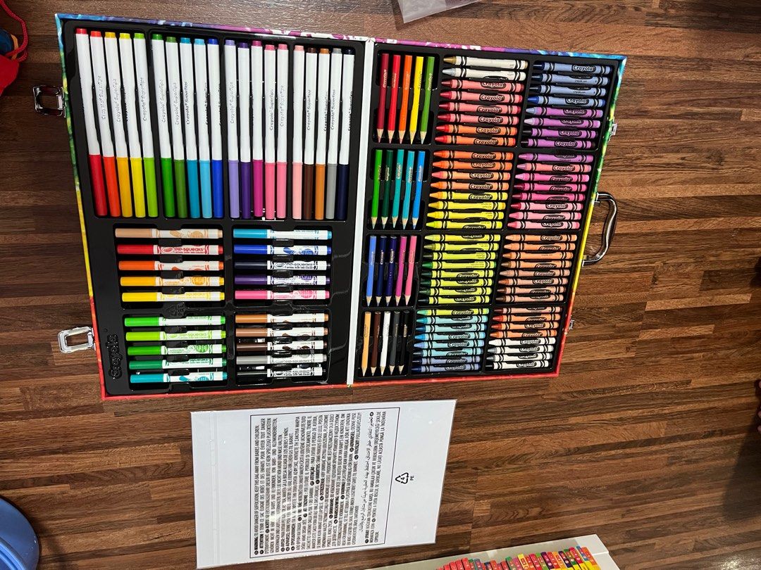 Crayola Colouring Set, Hobbies & Toys, Stationery & Craft, Craft ...