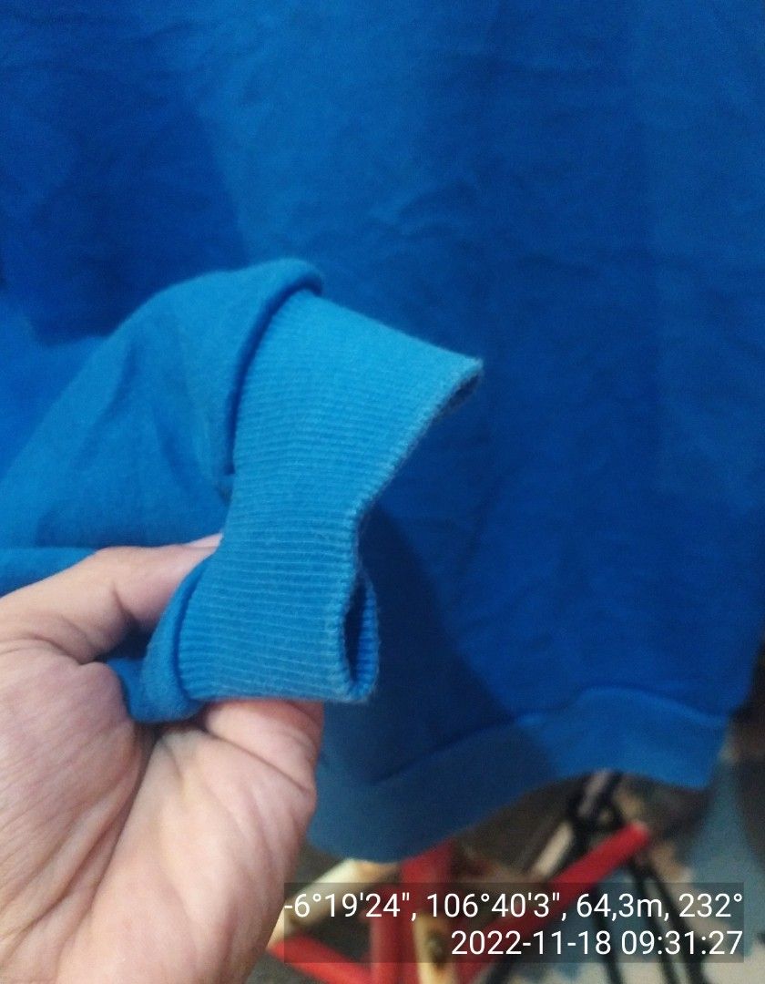 Crewnack JB style prefect blue, Fesyen Pria, Pakaian , Baju Luaran di ...