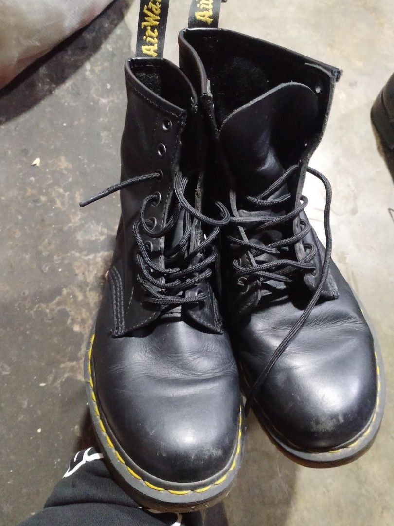 DMS 1460 BOOTS, Men's Fashion, Footwear, Boots on Carousell