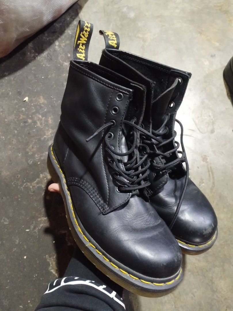 DMS 1460 BOOTS, Men's Fashion, Footwear, Boots on Carousell