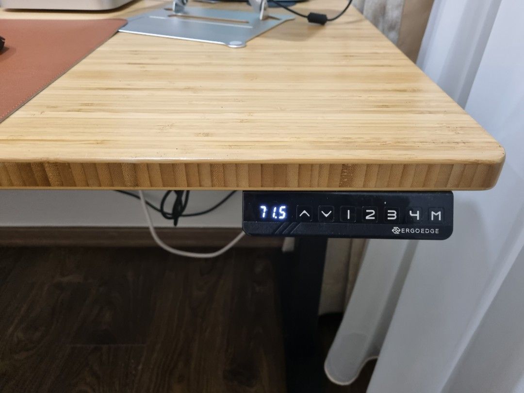 Ergo Edge Standing Desk (Amp Desk Pro) bought at 1.4k - 150cm by 70cm ...