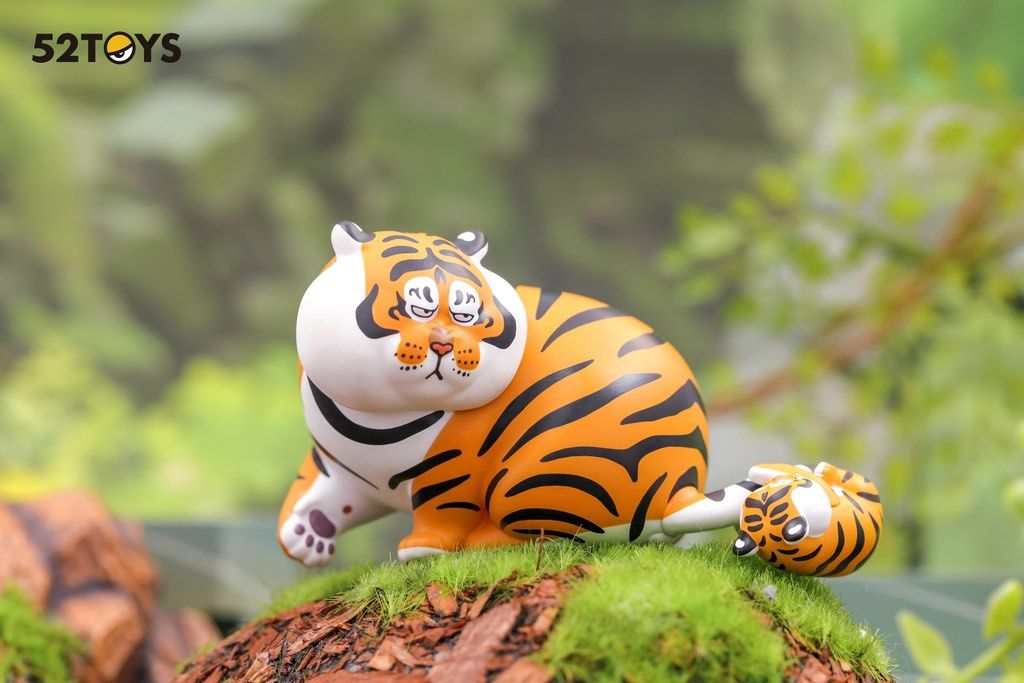 FAT TIGER AND BABY! Panghu and baby, Hobbies & Toys, Toys & Games on ...
