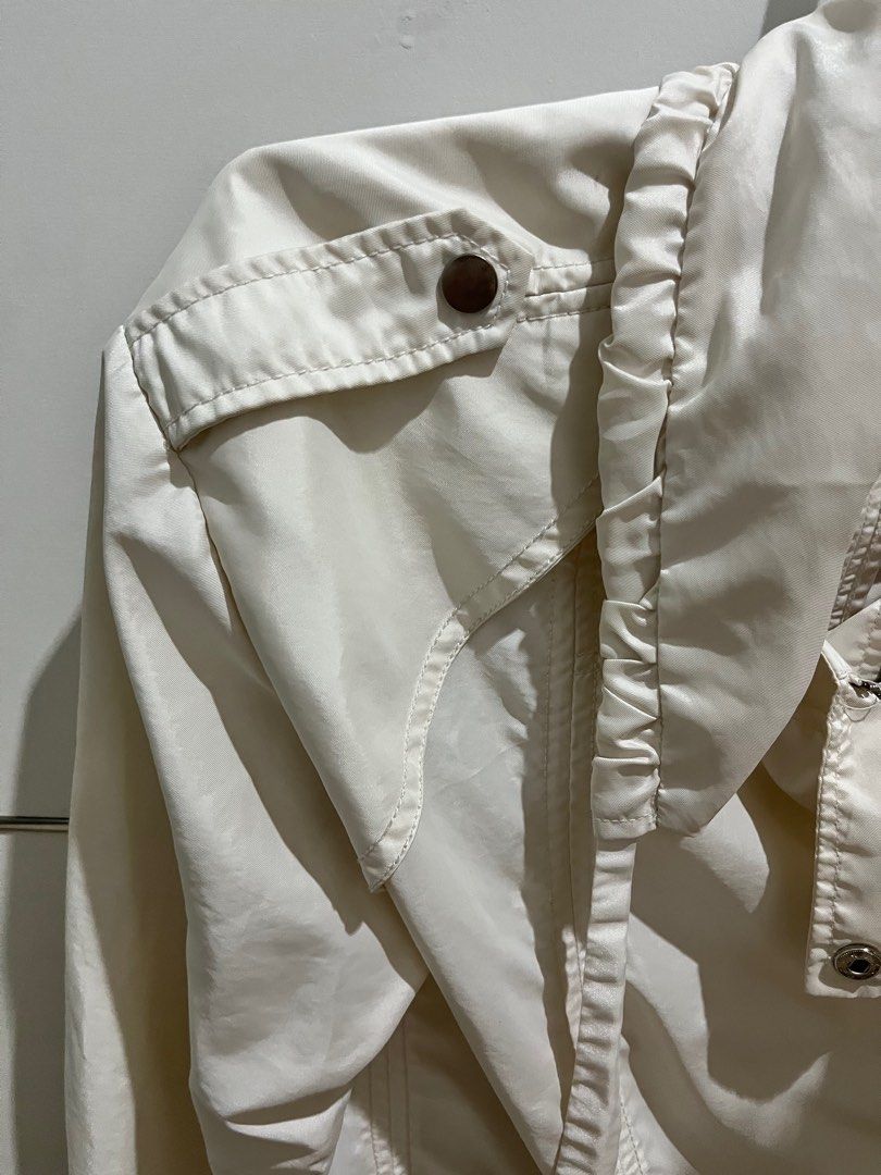 Jaket/Coat/Parka Putih Me&City Original, Fesyen Wanita, Pakaian Wanita ...