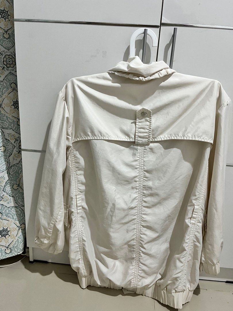 Jaket/Coat/Parka Putih Me&City Original, Fesyen Wanita, Pakaian Wanita ...