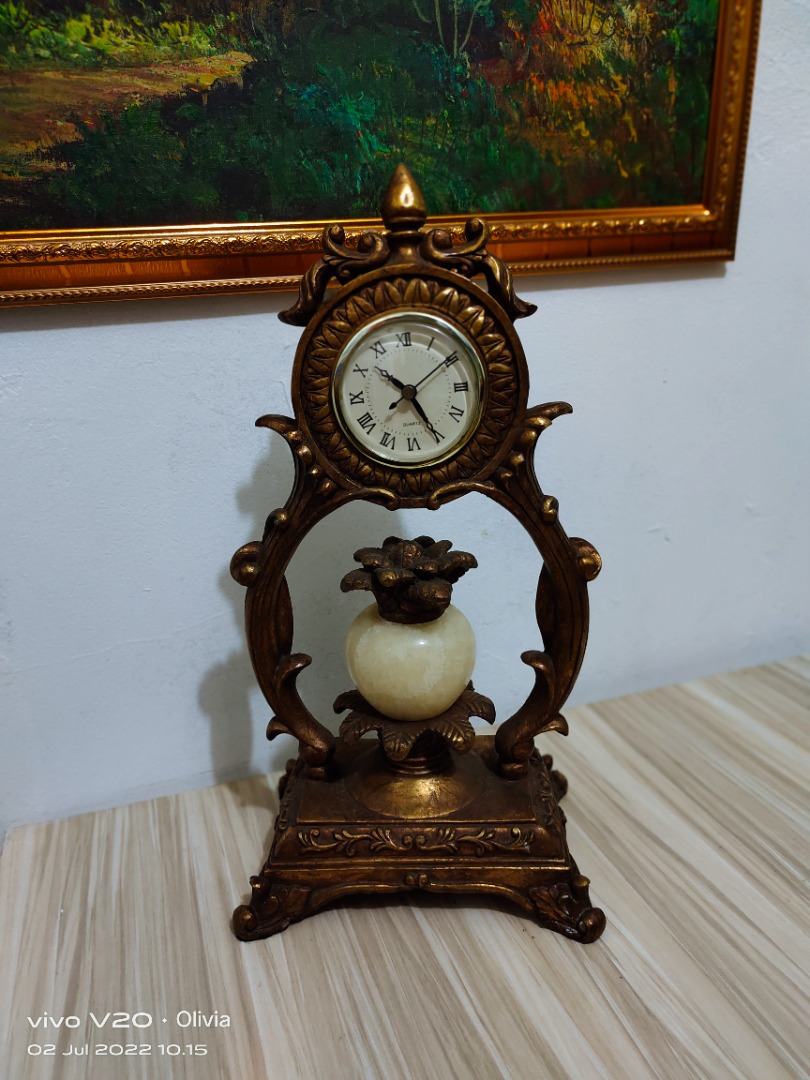 Jam Meja Ukir Vintage Kuno Jadul Antik, Antik, Jam & Perhiasan di Carousell