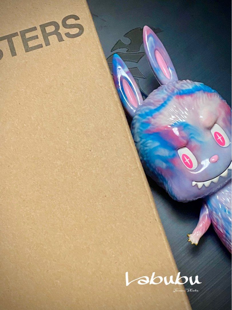 混色Labubu, 興趣及遊戲, 玩具 & 遊戲類 - Carousell