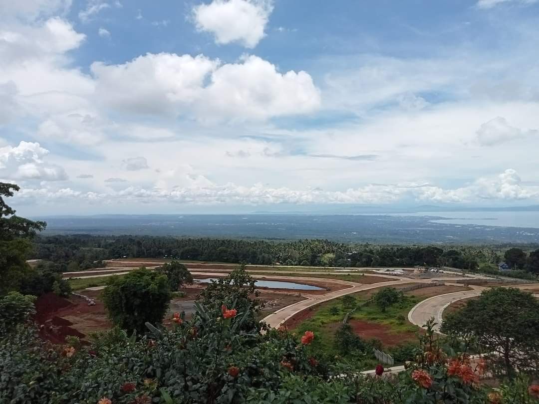 Las Colinas eden toril, Property, For Sale, Lot on Carousell