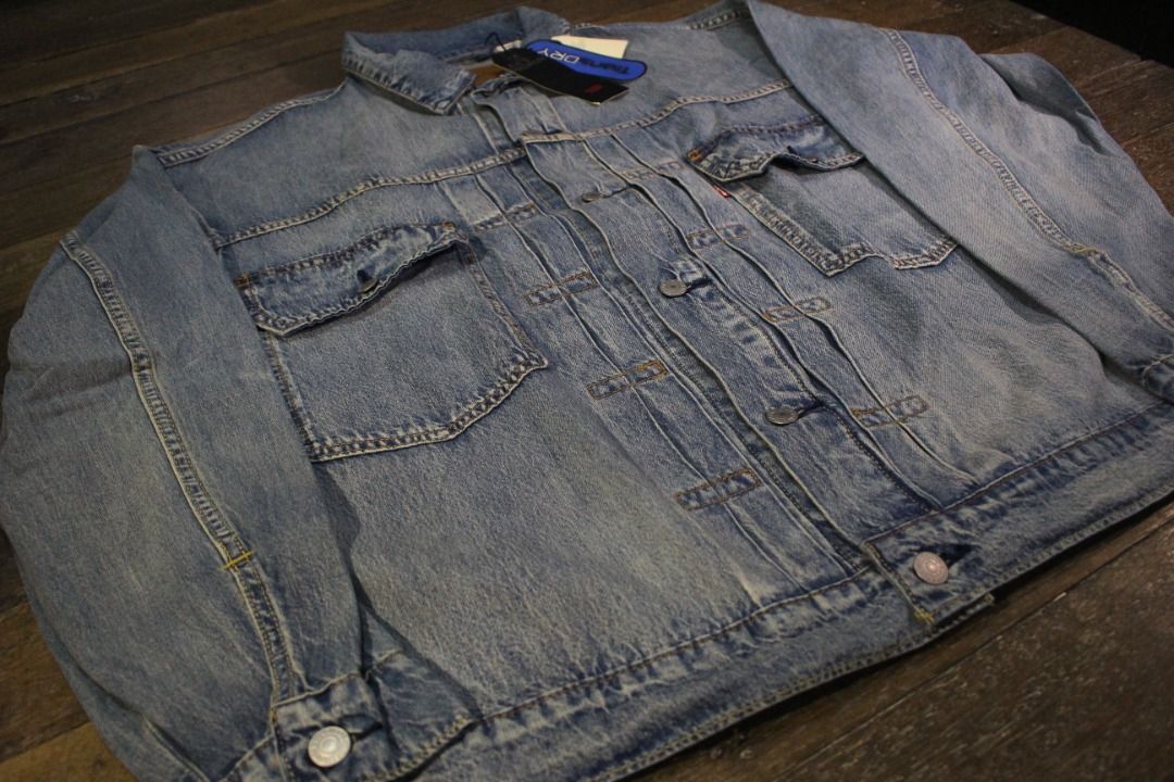Levi's Modern Type 2 Trucker, Men's Fashion, Coats, Jackets and Outerwear on Carousell