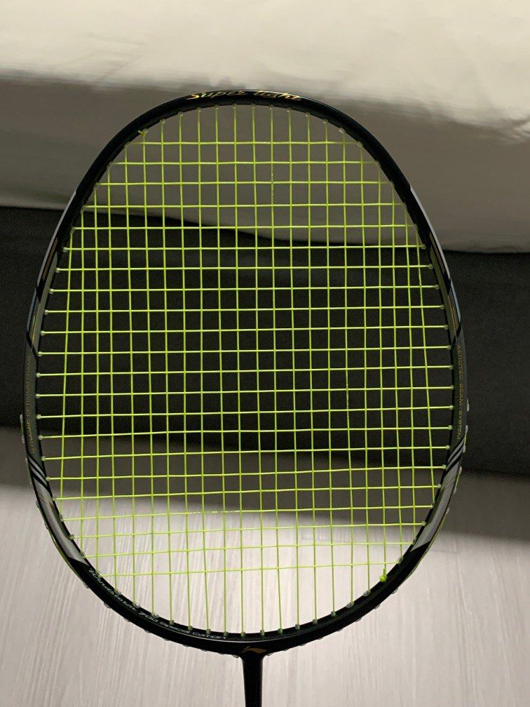 Lining Windstorm 700 Special Edition, Sports Equipment, Sports & Games ...