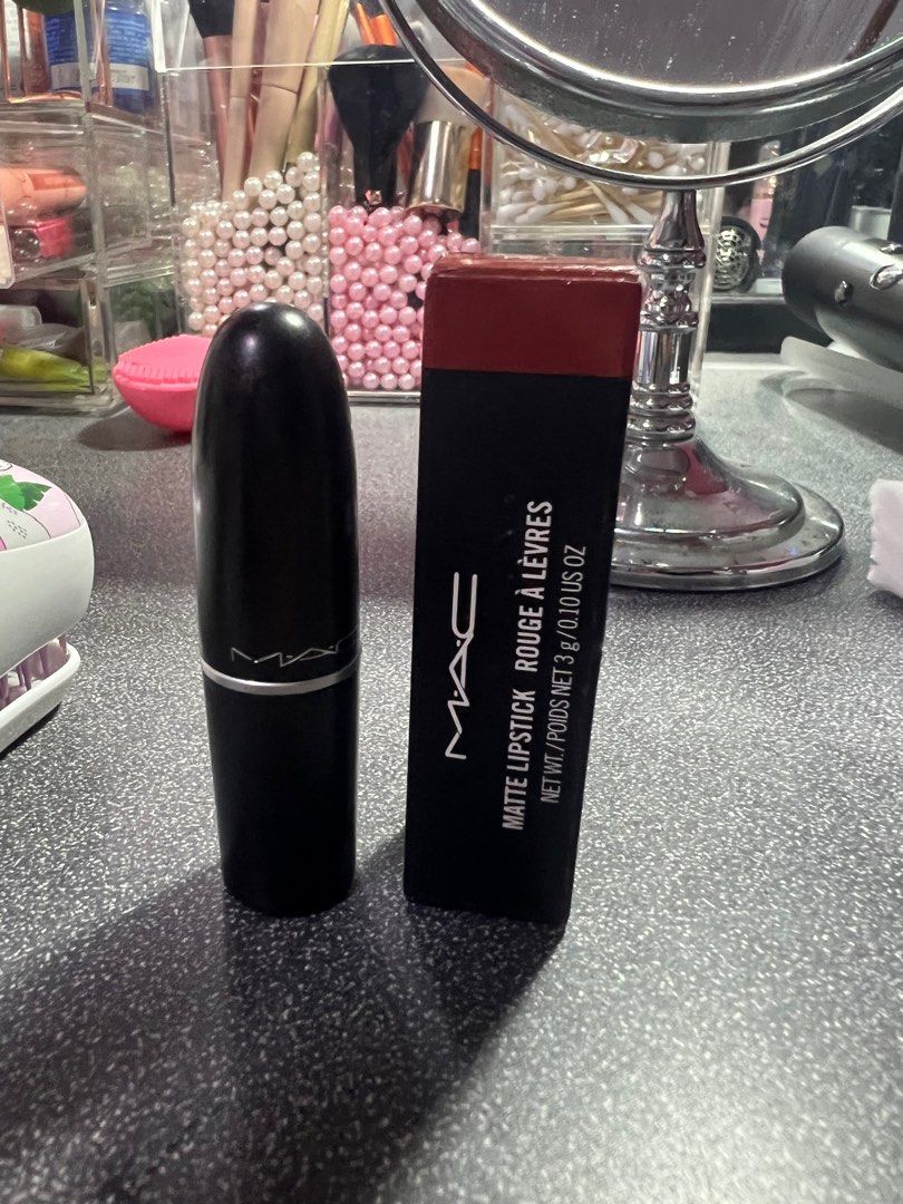 Mac Lipstick (Chilli), Beauty & Personal Care, Face, Makeup on Carousell