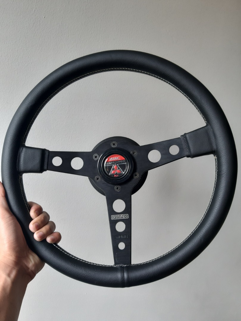 Momo Prototipo Steering wheel w/ Orig MMC Horn & HKB Boss Hub, Car ...