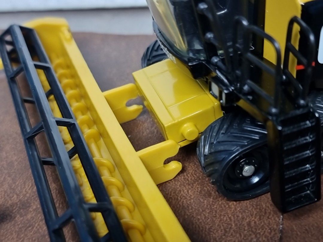 Norscot Caterpillar Lexion 485 Corn Head and Grain Header 1:64 scale ...