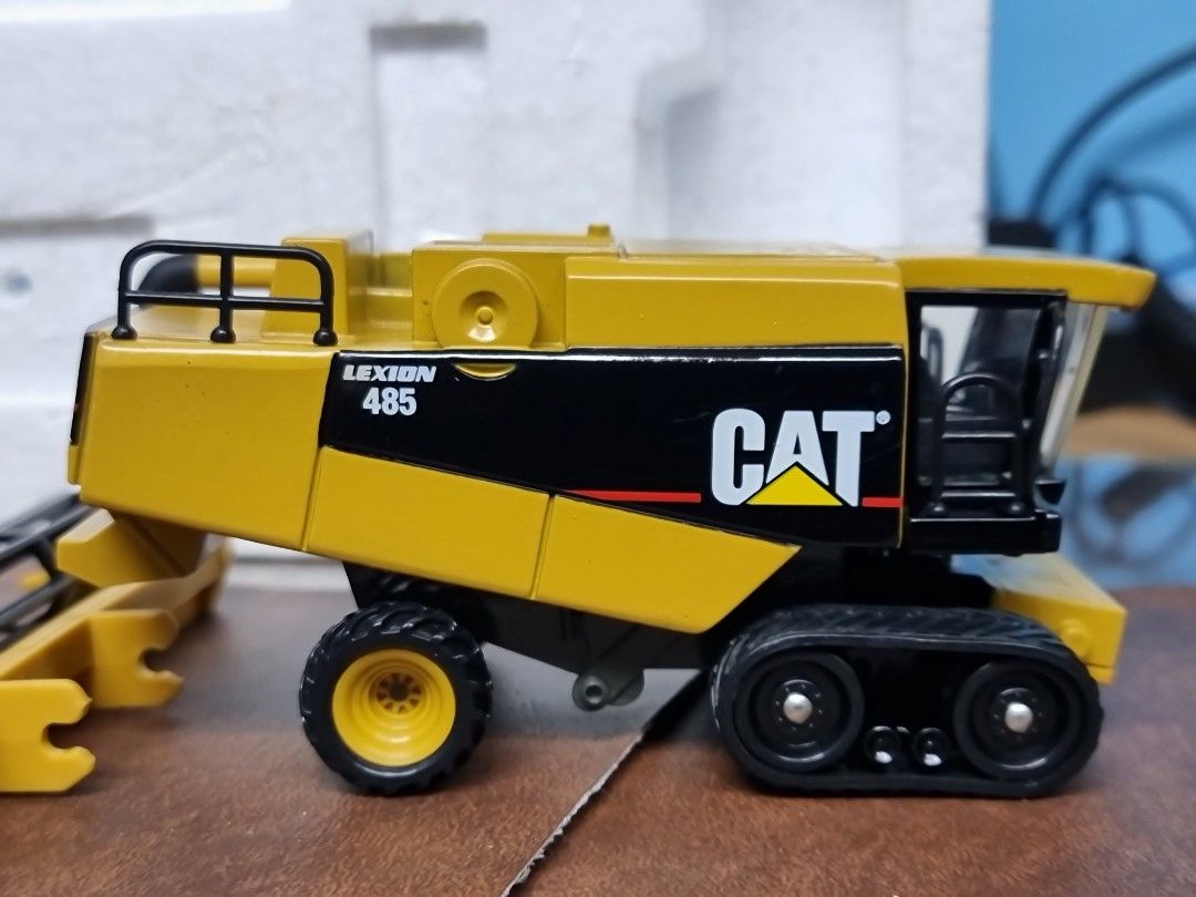 Norscot Caterpillar Lexion 485 Corn Head and Grain Header 1:64 scale ...