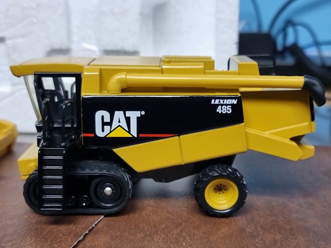 Norscot Caterpillar Lexion 485 Corn Head and Grain Header 1:64 scale ...