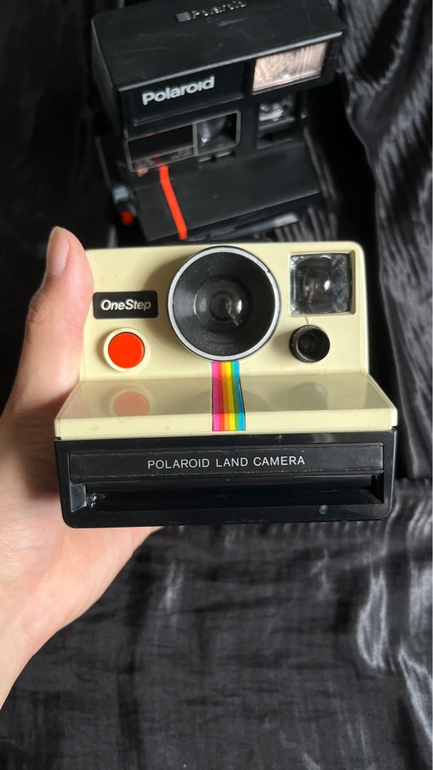 Polaroid Old School Camera, Photography, Cameras on Carousell