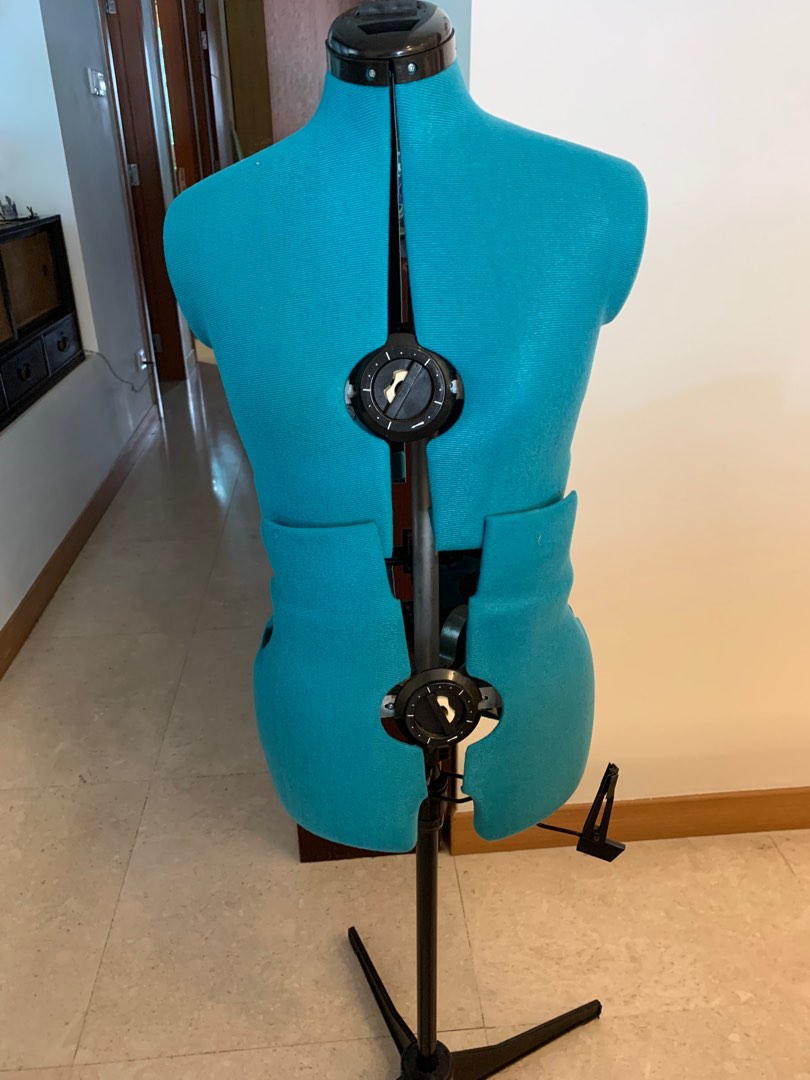 Sewing body form - adjustable , Hobbies & Toys, Stationery & Craft ...
