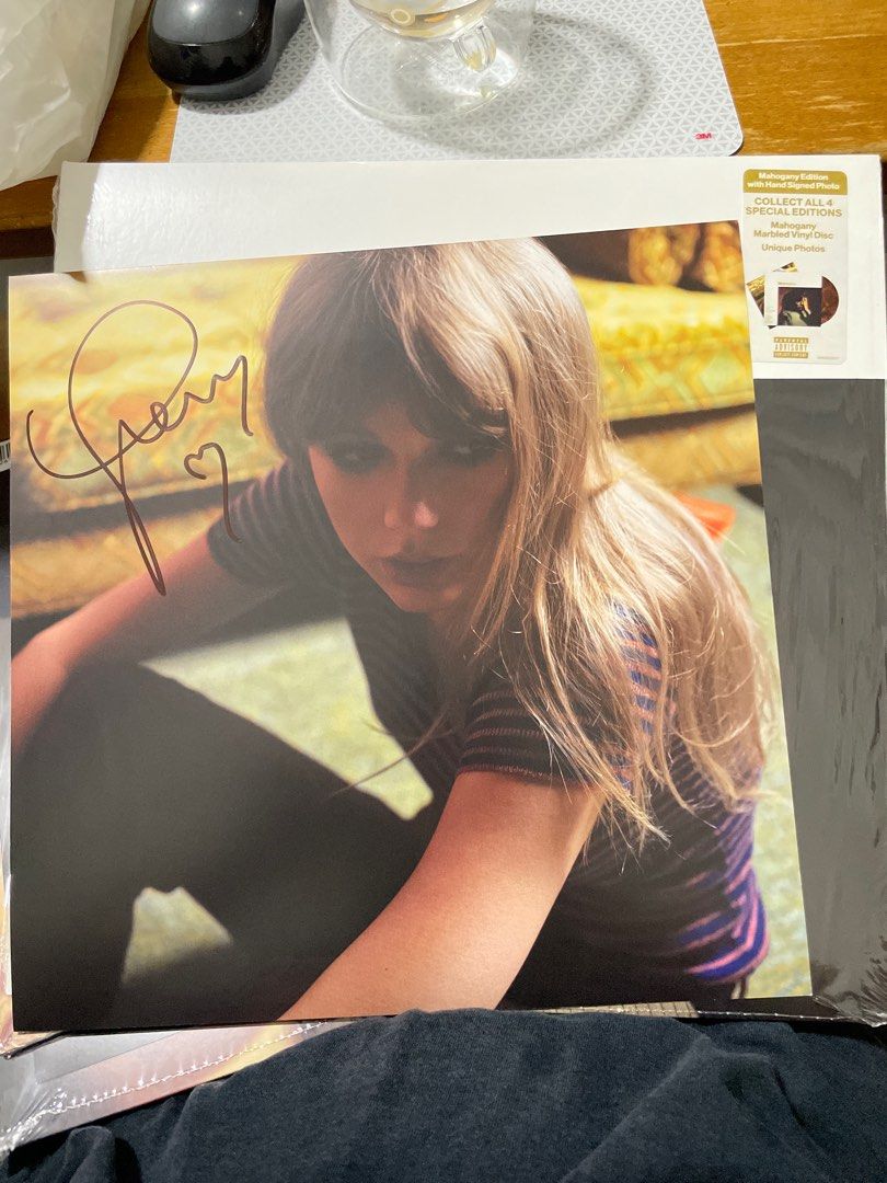 Signed Taylor Swift Photos with Midnights CD and Vinyl, Hobbies & Toys ...