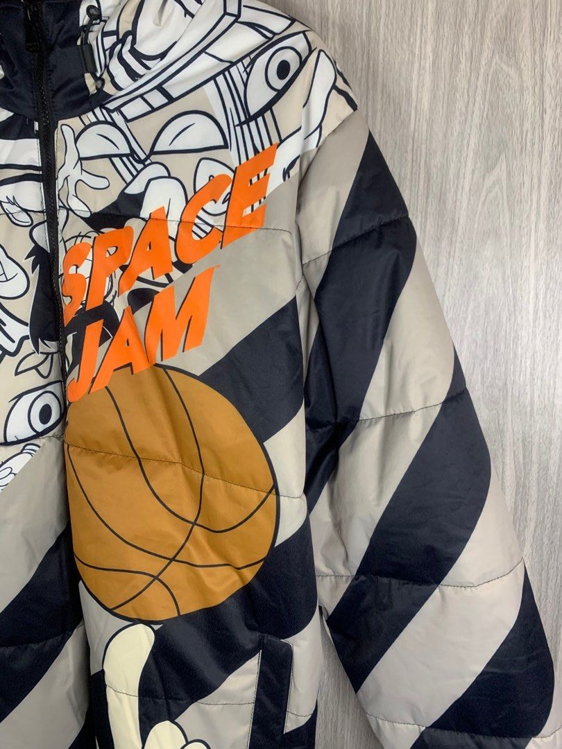 Space Jam Puffer Jacket, Men's Fashion, Activewear on Carousell