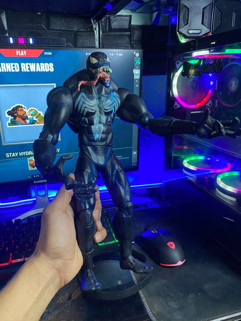 Toybiz VENOM 12", Hobbies & Toys, Toys & Games on Carousell