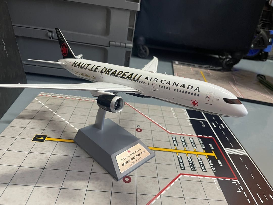 1:200 JC Wings Air Canada 787 “Go Canada Go”, 興趣及遊戲, 玩具 & 遊戲類 - Carousell