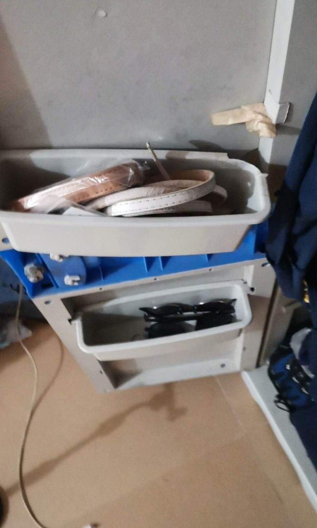 2nd hand ORACAN ROYALE, Furniture & Home Living, Furniture, Shelves ...