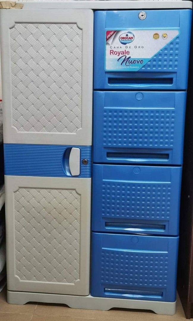 2nd hand ORACAN ROYALE, Furniture & Home Living, Furniture, Shelves ...