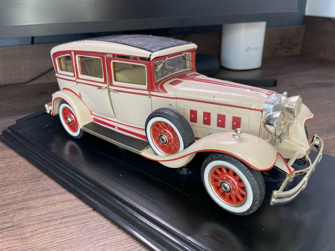 Anson 1931 Peerless 1:18 Scale Die Cast (Vintage car with Display ...