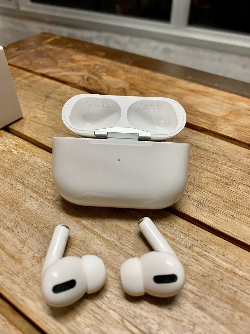 Apple AirPods Pro 1st Gen, Audio, Earphones on Carousell