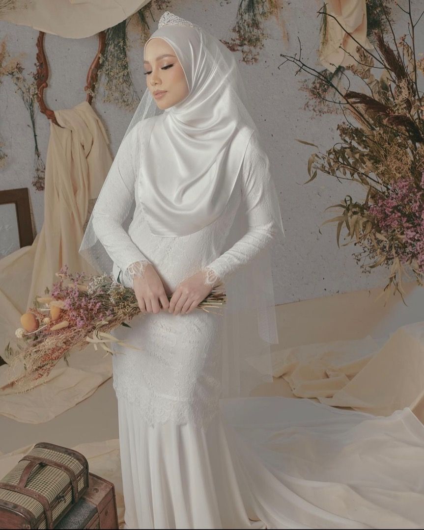 BAJU NIKAH MINIMALACE JESLINA DRESS, Women's Fashion, Dresses & Sets ...
