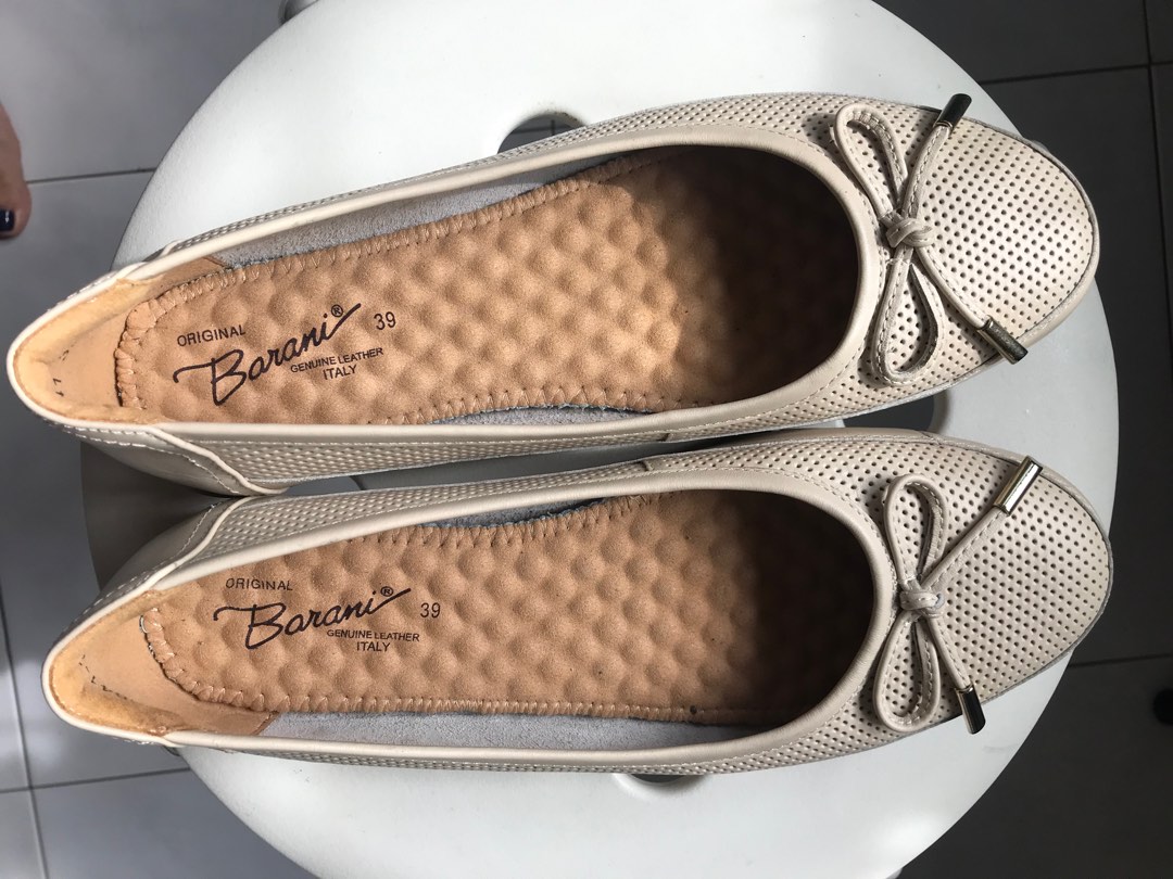Barani Flat Shoes, Women's Fashion, Footwear, Flats on Carousell