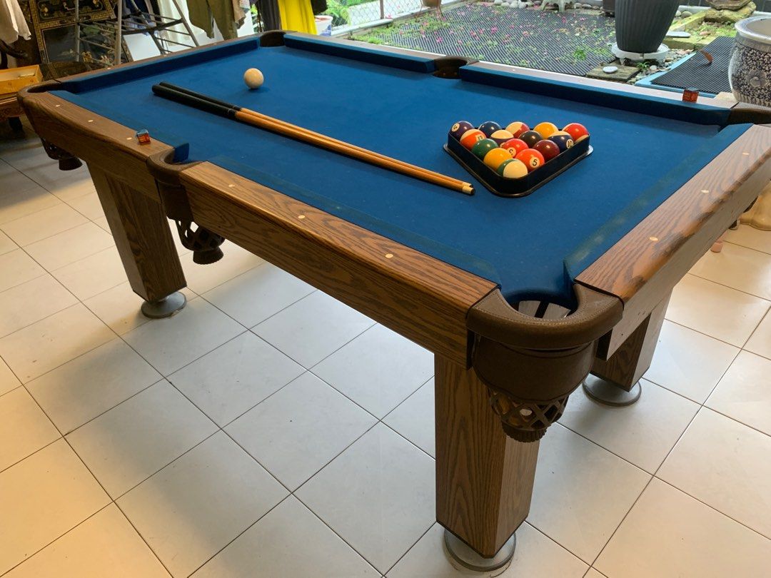 Billiard table with balls and 2 poles, Sports Equipment, Sports & Games ...