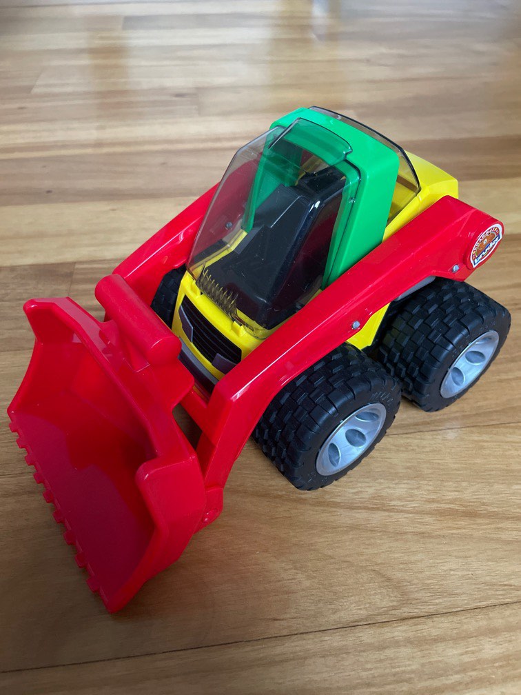 Bulldozer truck, Hobbies & Toys, Toys & Games on Carousell