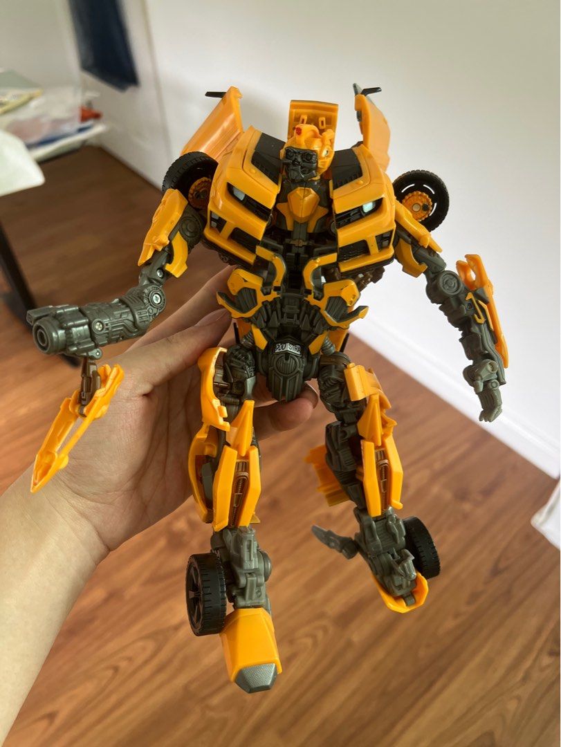 Bumblebee transformers, Hobbies & Toys, Toys & Games on Carousell