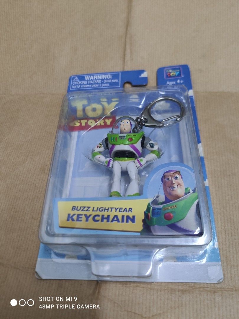 Disney Pixar Toy Story Buzz Lightyear Keychain, 興趣及遊戲, 玩具 & 遊戲類 - Carousell