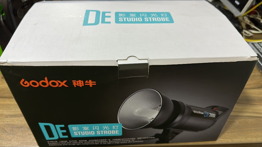 Godox DE300 Studio Strobe - Studio Light, Photography, Photography ...