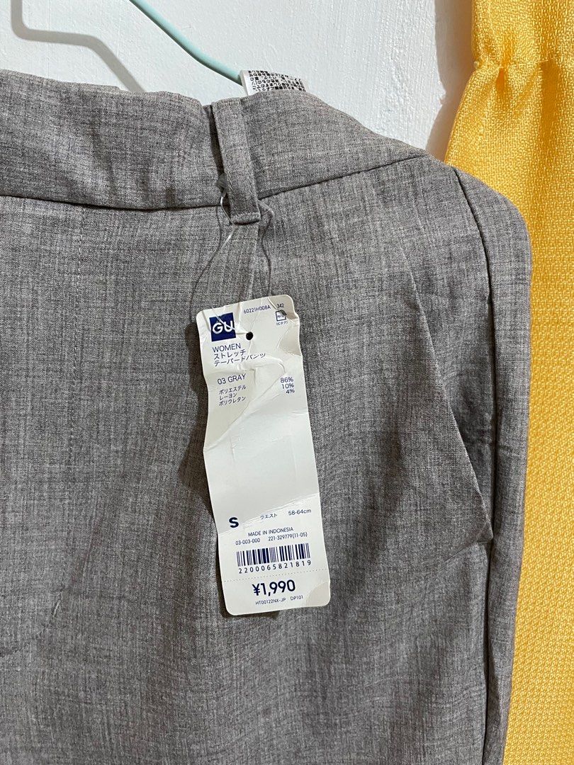 GU by uniqlo with tag, Women's Fashion, Bottoms, Other Bottoms on Carousell