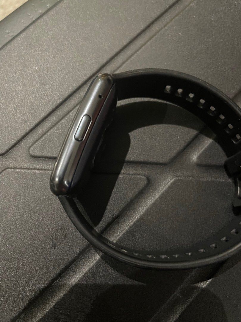 Huawei fit smartwatch, Mobile Phones & Gadgets, Wearables & Smart ...