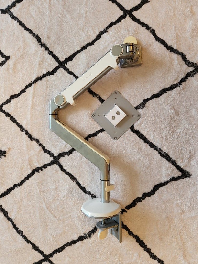 Humanscale Monitor Arm M2, Computers & Tech, Parts & Accessories, Other ...