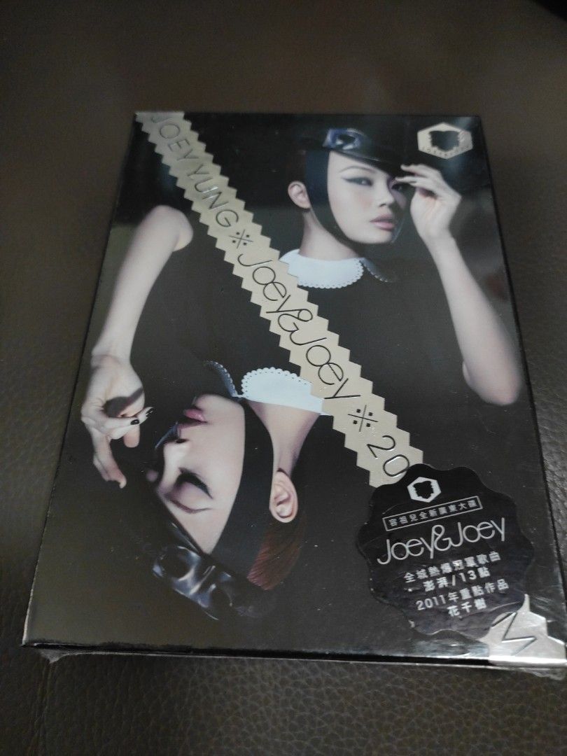 Joey & Joey. CD +DVD, 興趣及遊戲, 音樂、樂器 & 配件, 音樂與媒體 - CD 及 DVD - Carousell