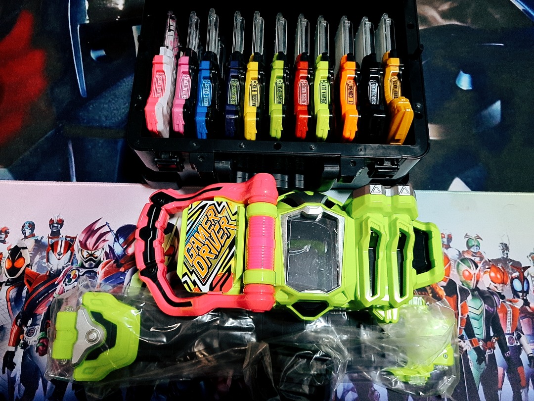 Kamen Rider Ex-Aid - DX Gamer Driver w Gashat Case Set, Hobbies & Toys ...