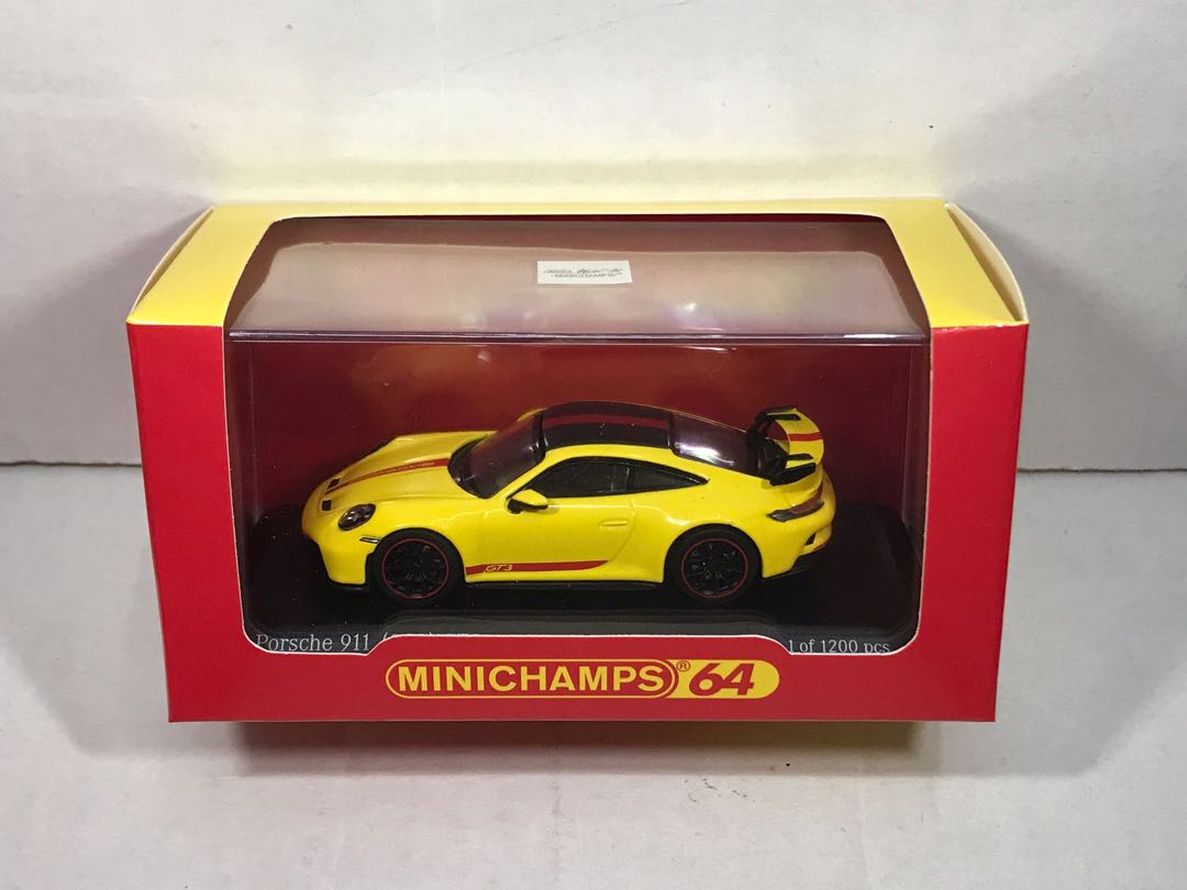 MCS-911YL Minichamps 1:64 Porsche 911, 興趣及遊戲, 玩具 & 遊戲類 - Carousell
